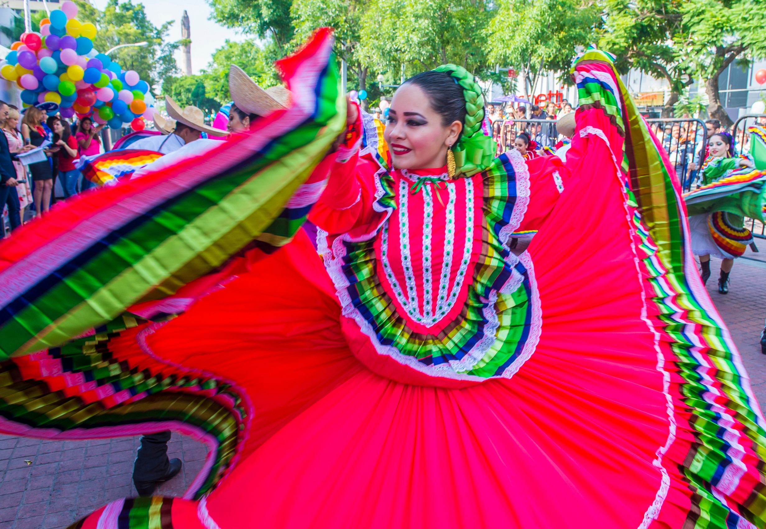 Family-Friendly Guide to Cinco de Mayo Celebrations in Houston, Texas ...